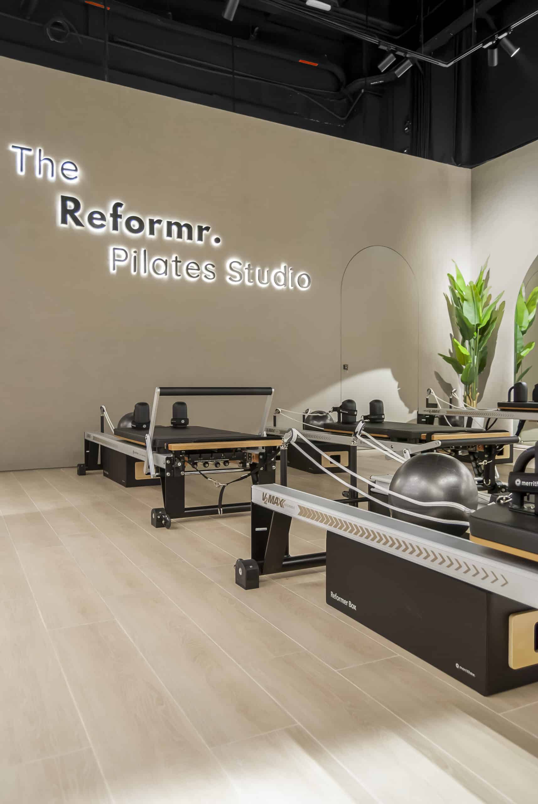 Home | Transform your body with The Reformr pilates studio | [BOOK NOW]