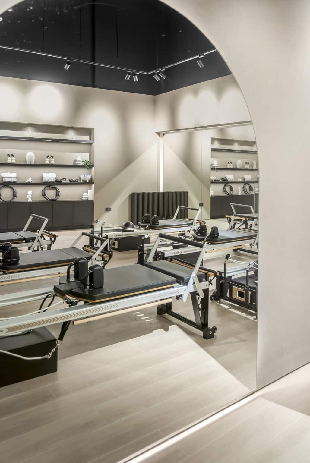 Home | Transform your body with The Reformr pilates studio | [BOOK NOW]